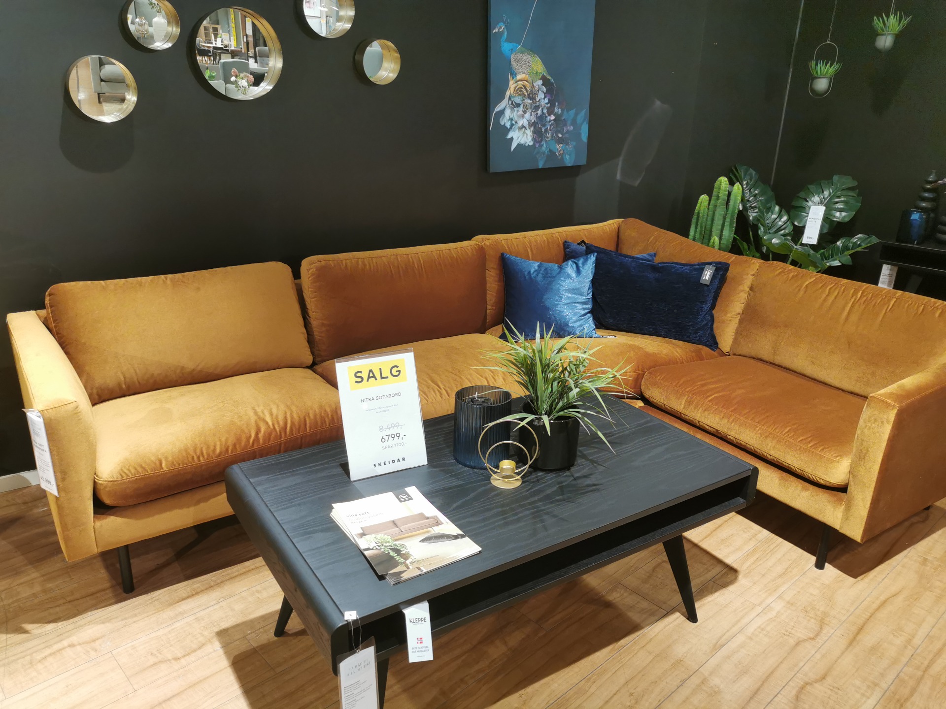 Skeidar Sofa Salg | Baci Living Room