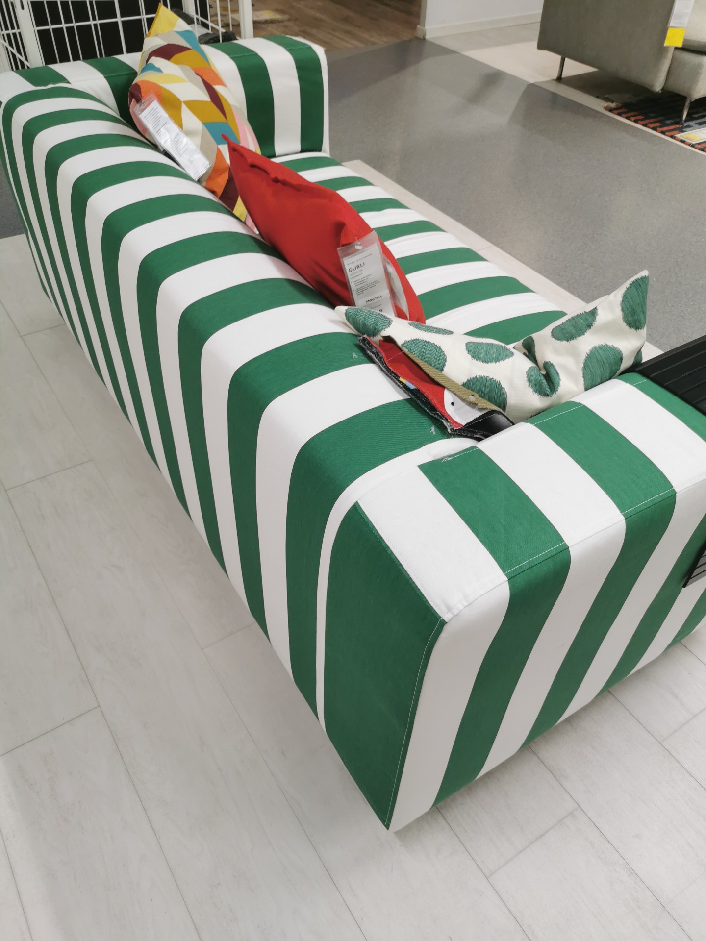 IKEA KLIPPAN sofa - en tidløs klassiker med komfort i fokus!