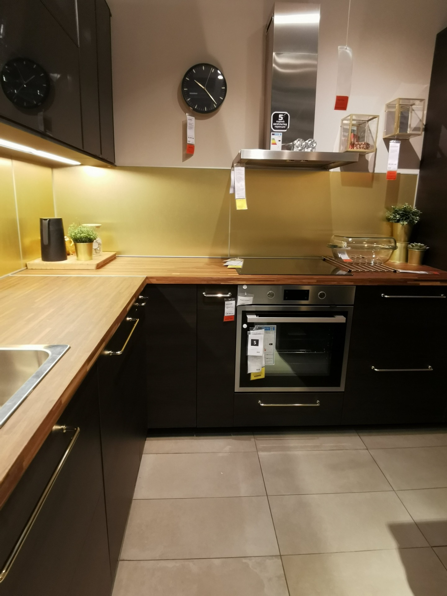 15 hjem malt i RUSTA Sand - Nyans veggmaling