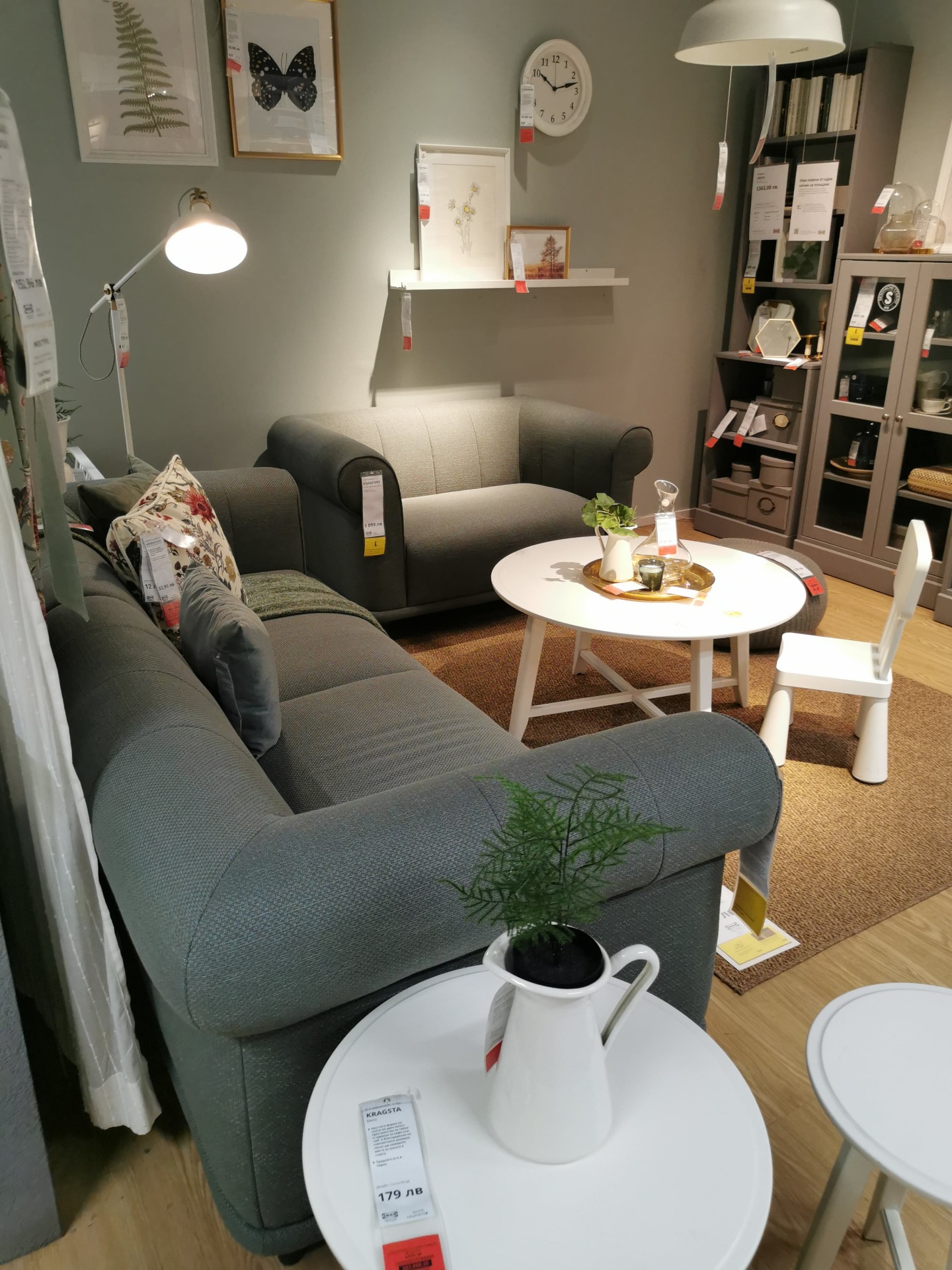 Stilfull design og komfort med Viskafors sofa fra IKEA