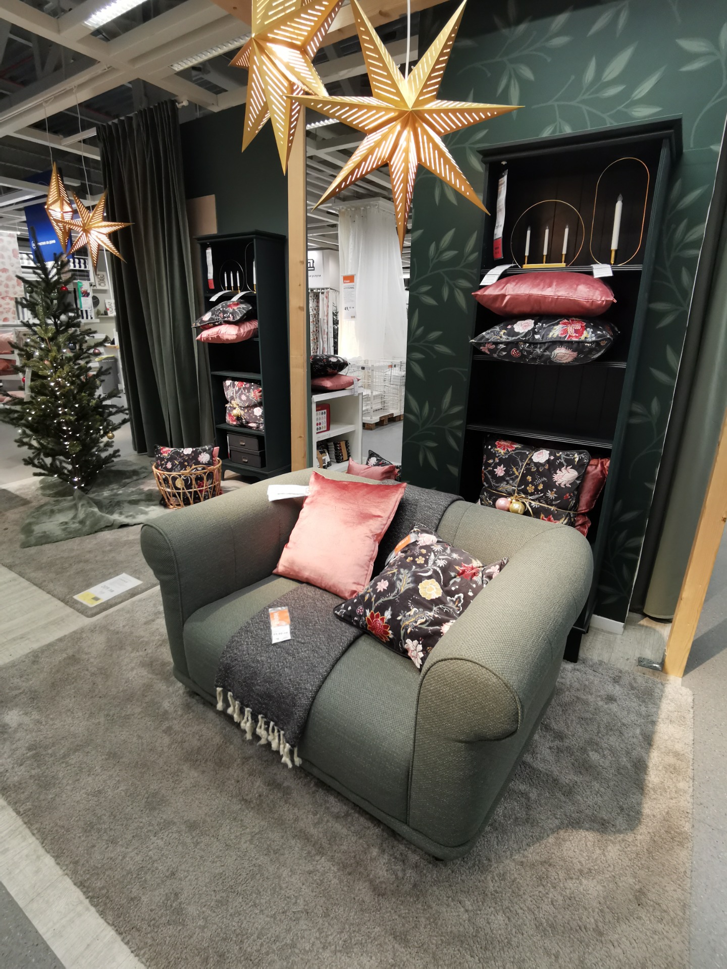 Stilfull design og komfort med Viskafors sofa fra IKEA