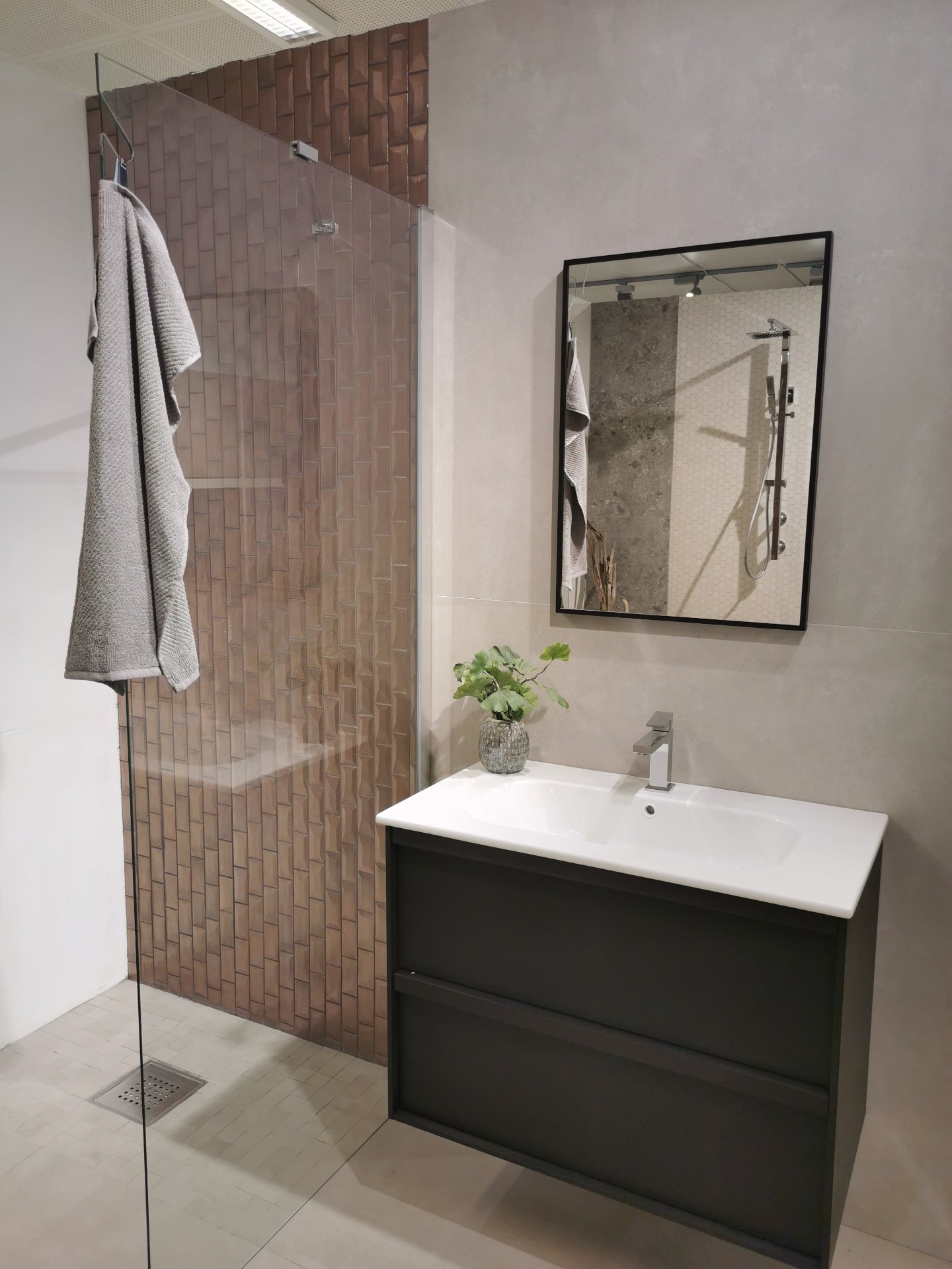 9 tips for å innrede et funksjonelt og stilfullt lite bad