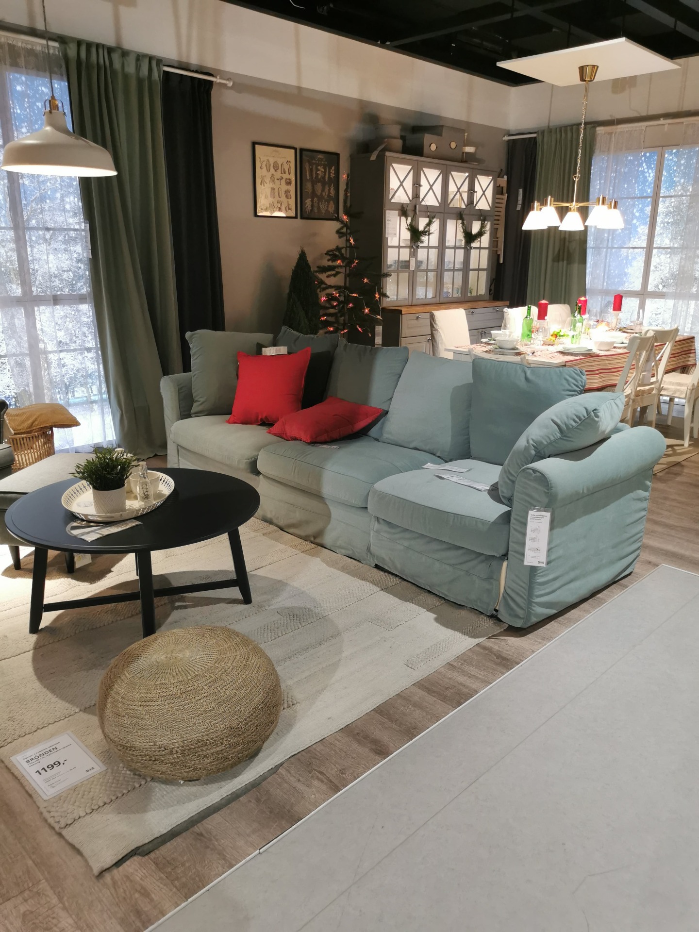 Finn ditt perfekte avslapningssted med SANDERED puff fra IKEA