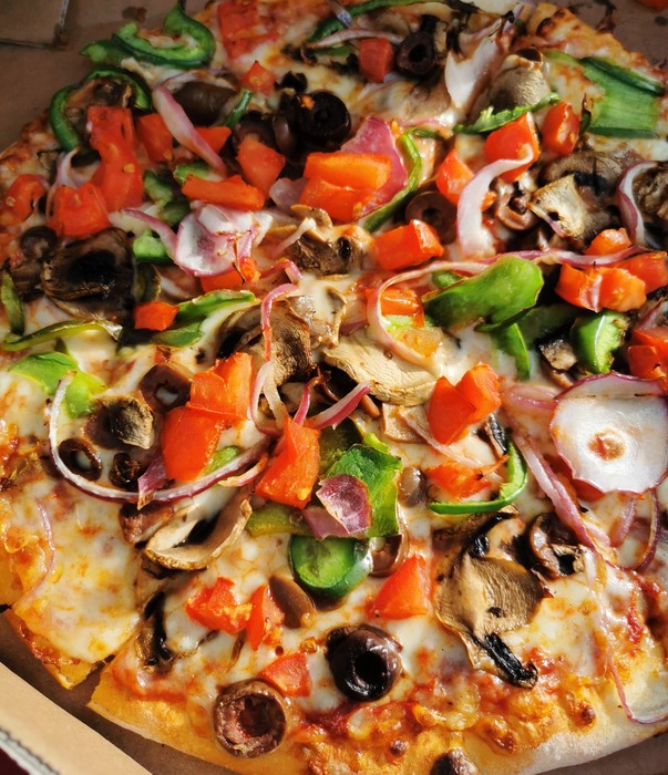 Lag den perfekte pizzaen hjemme med en ovn fra bakerovner.no