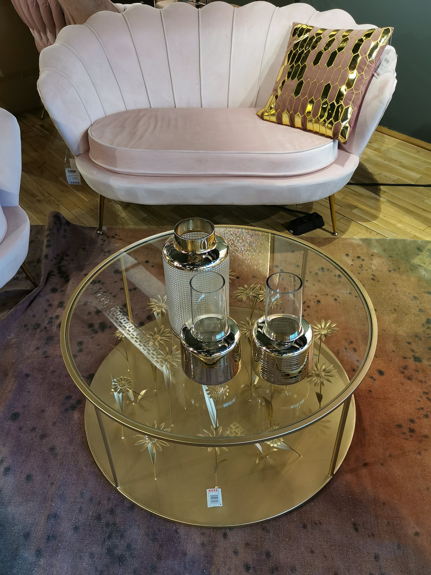 Kare designs rosa møbler